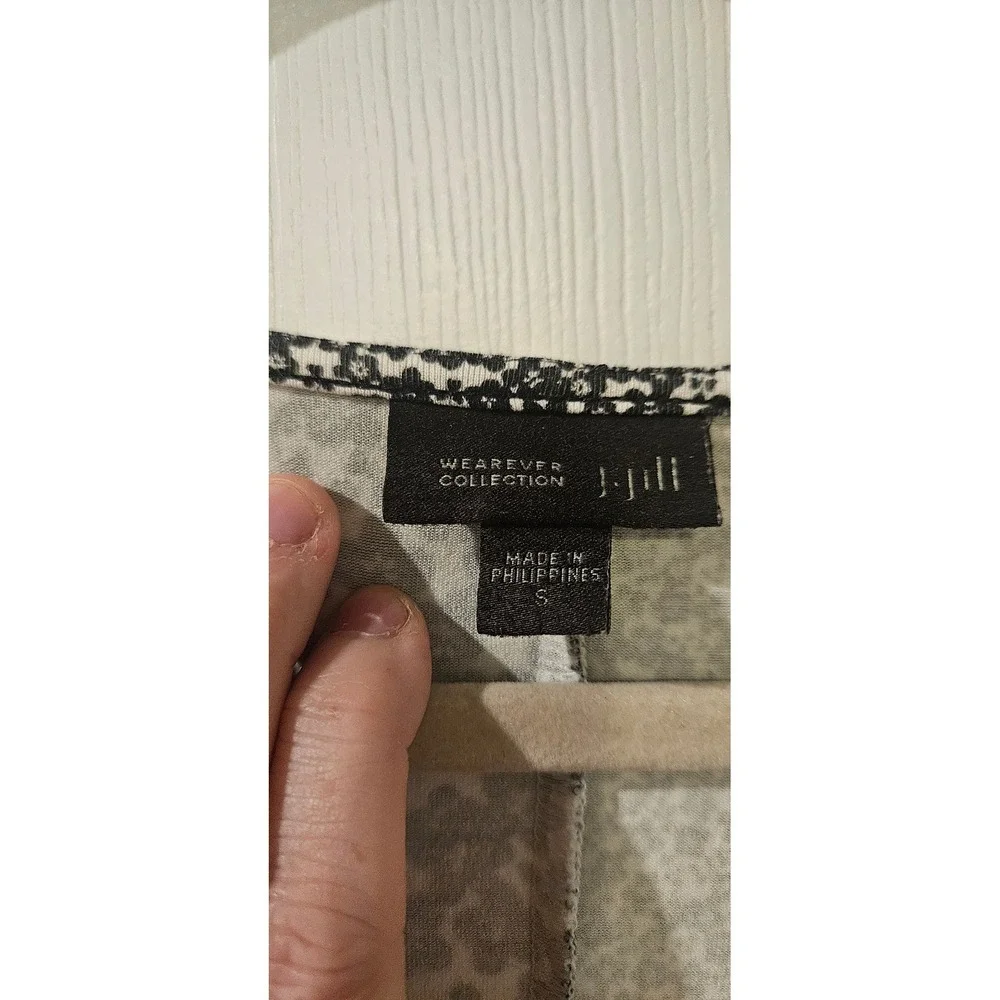 J. Jill | Dresses | J Jill Wearever Mixed Floral Knit Dress Small Black ...